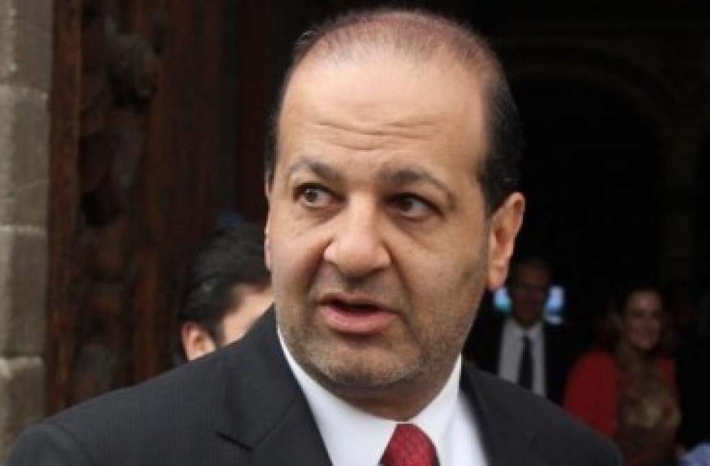 Héctor Slim Seade- CEO, Telmex – Email Address