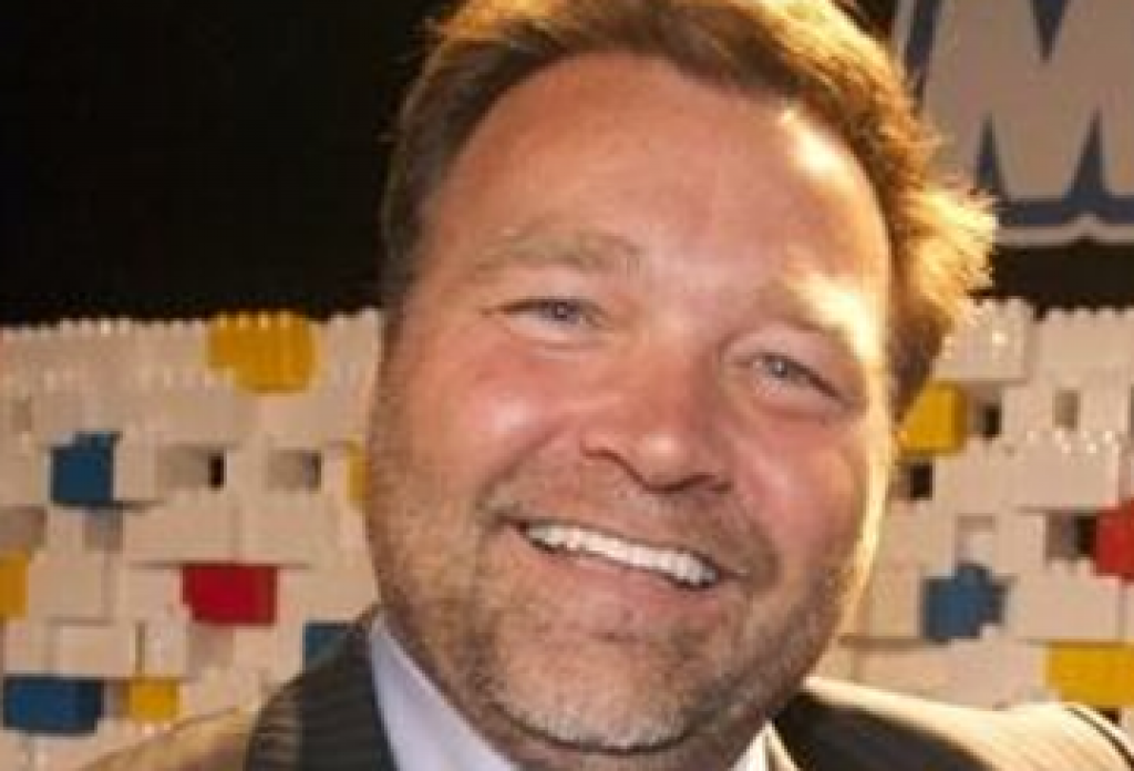 Vic Bertrand – President and CEO of Toys “R” Us Canada- email address